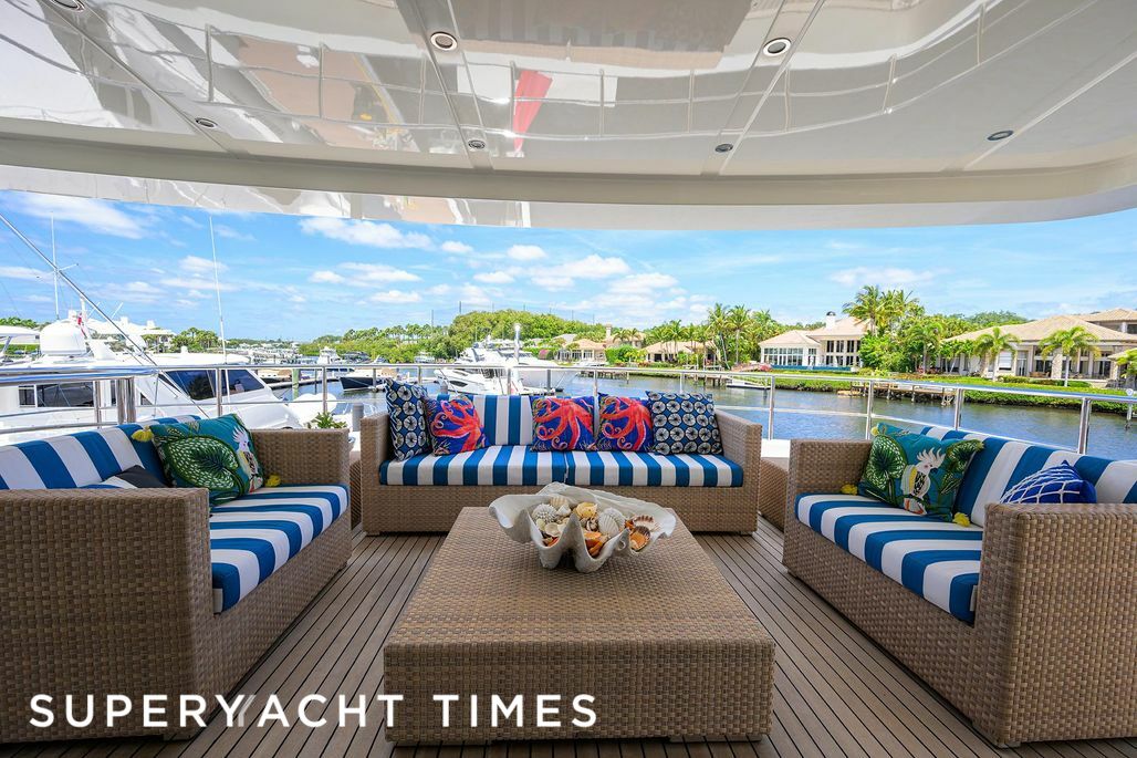 39m IAG motor yacht Kimberlie for sale