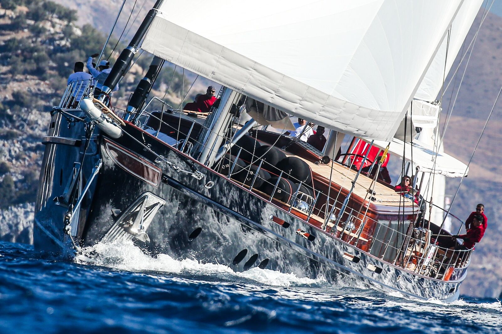 Onboard 48m SU Marine sailing yacht Sallyna