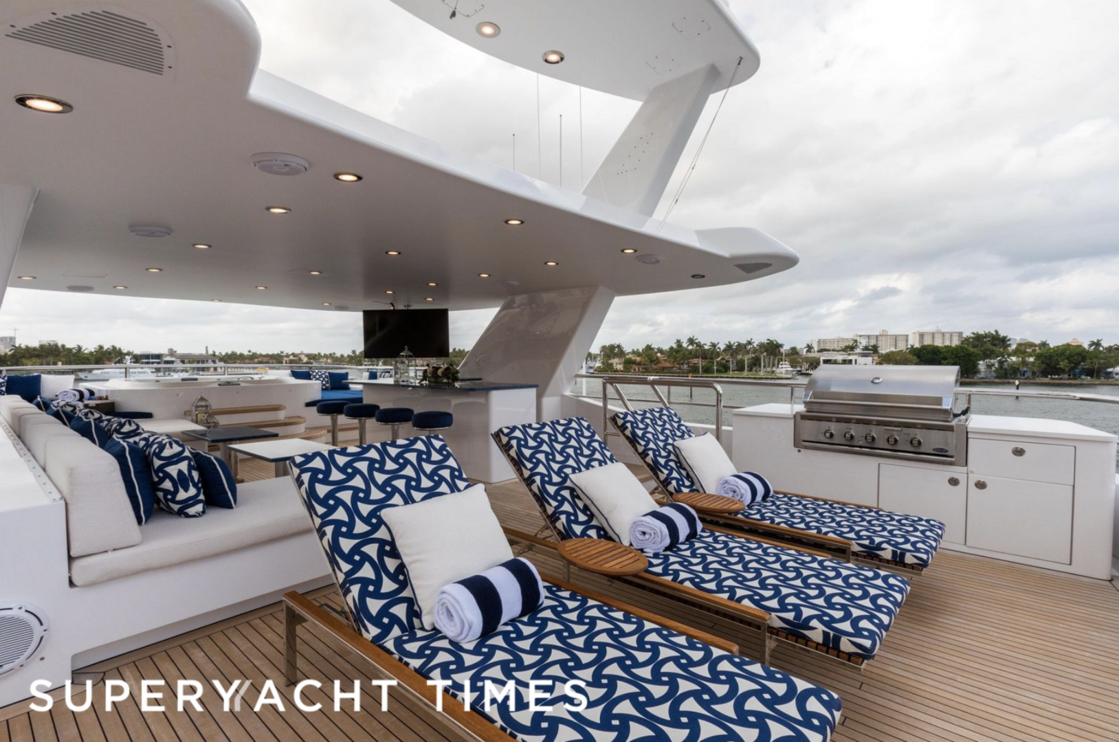44m Westship motor yacht Tanzanite sold