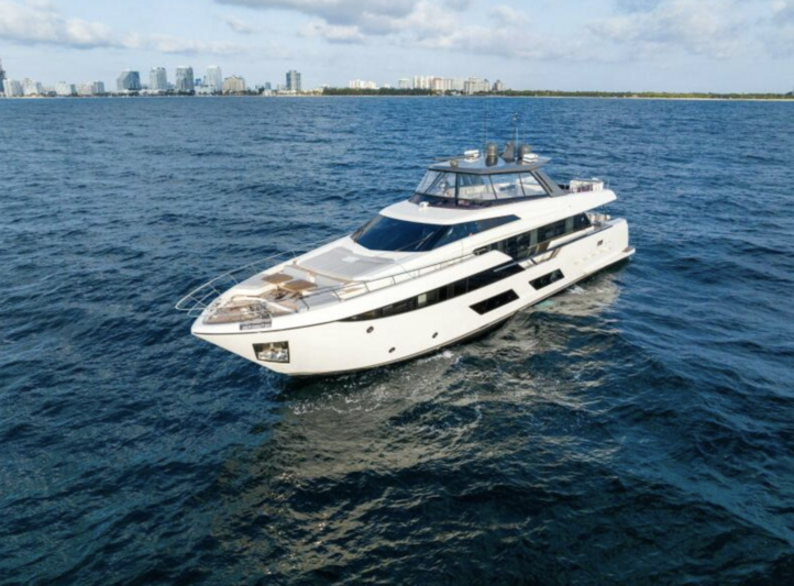 Motor Yacht Silhouette