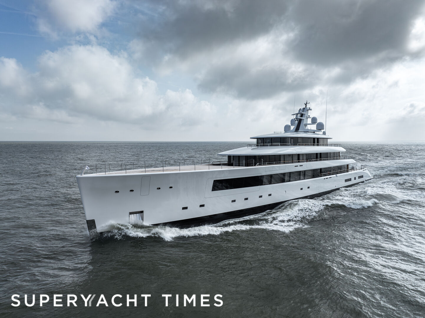 83m Feadship 712 superyacht on sea trials in the North Sea