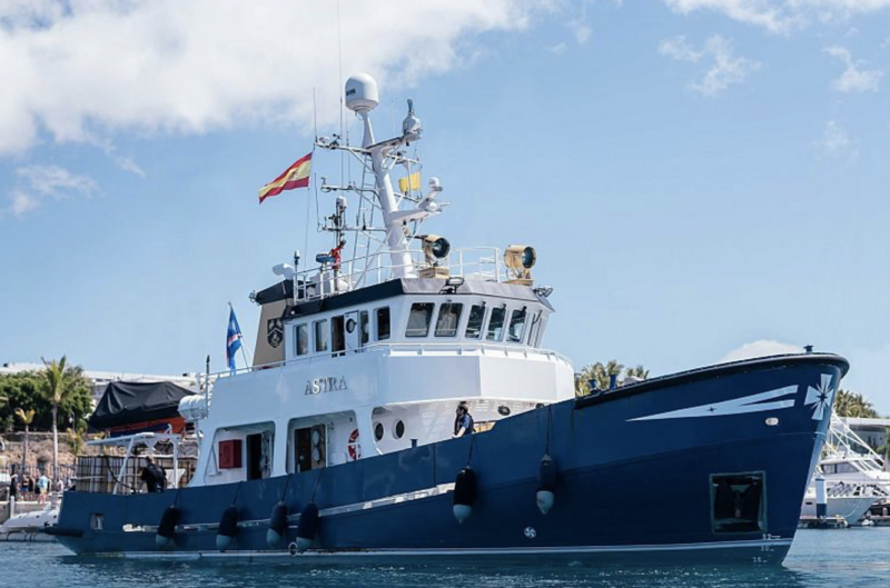 23m conversion yacht Astra sold