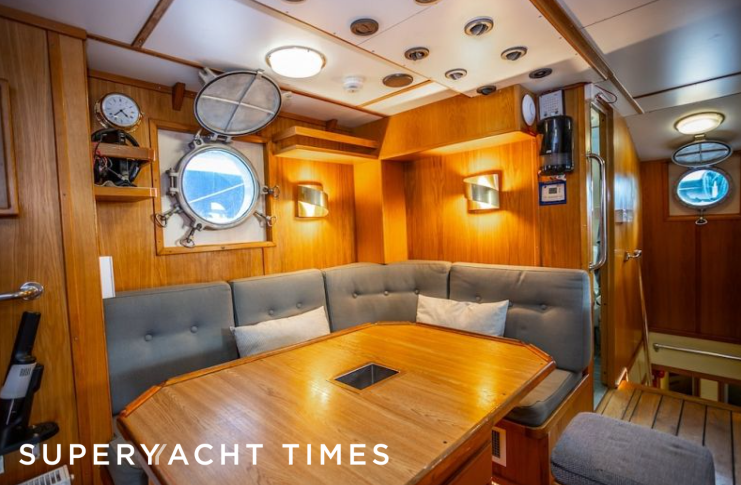 23m conversion yacht Astra sold