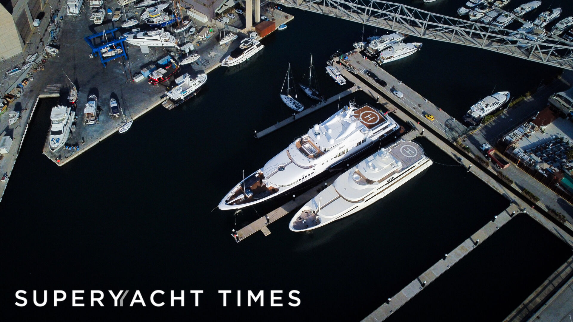 77m superyacht Samar in Barcelona