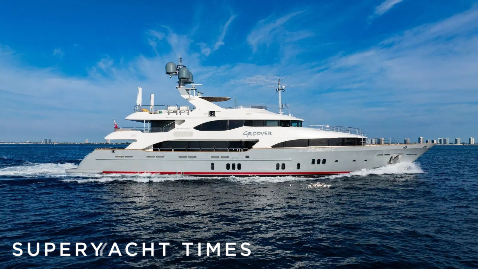 44m Benetti superyacht Groover on the market