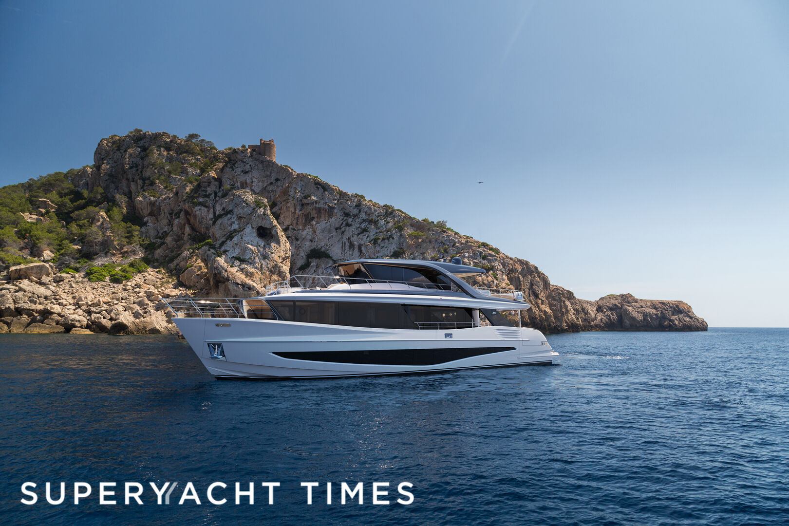 Princess Yachts unveils the new 27m Princess X90 model