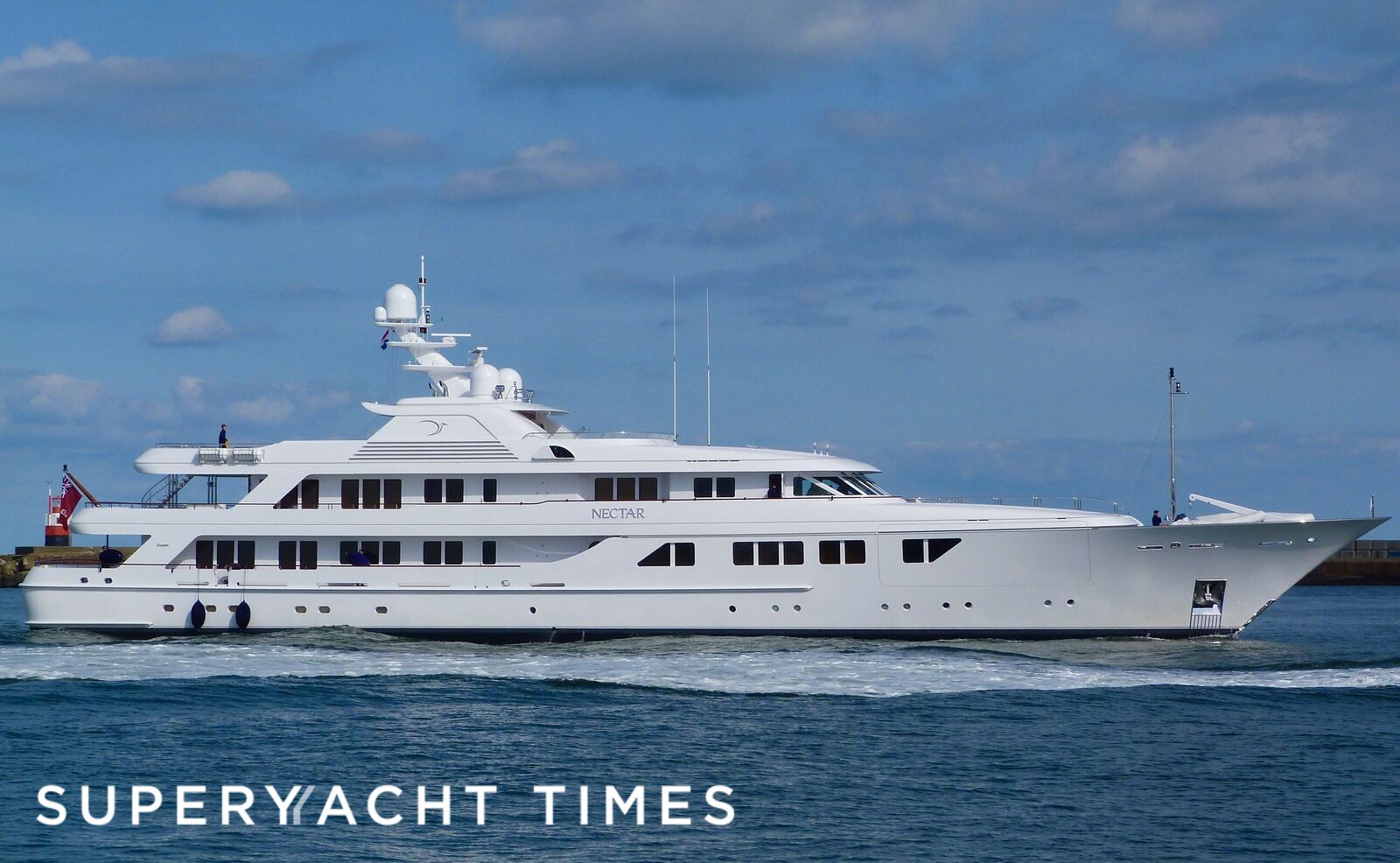 65m Feadship superyacht Nectar in IJmuiden