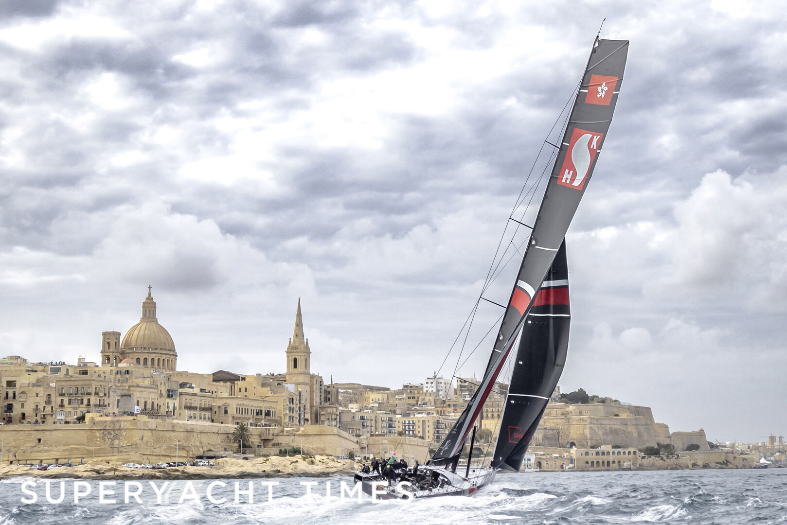 31m Scallywag takes line honours in Rolex Middle Sea Race