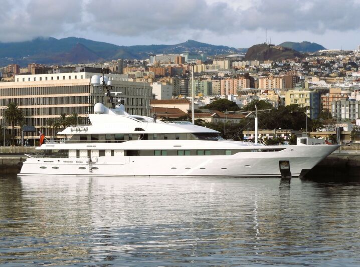 58m Amels superyacht Marun in Tenerife