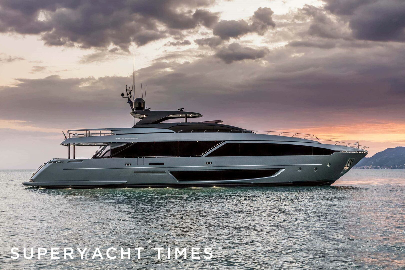 34m new-build Riva 110 Dolcevita motor yacht sold
