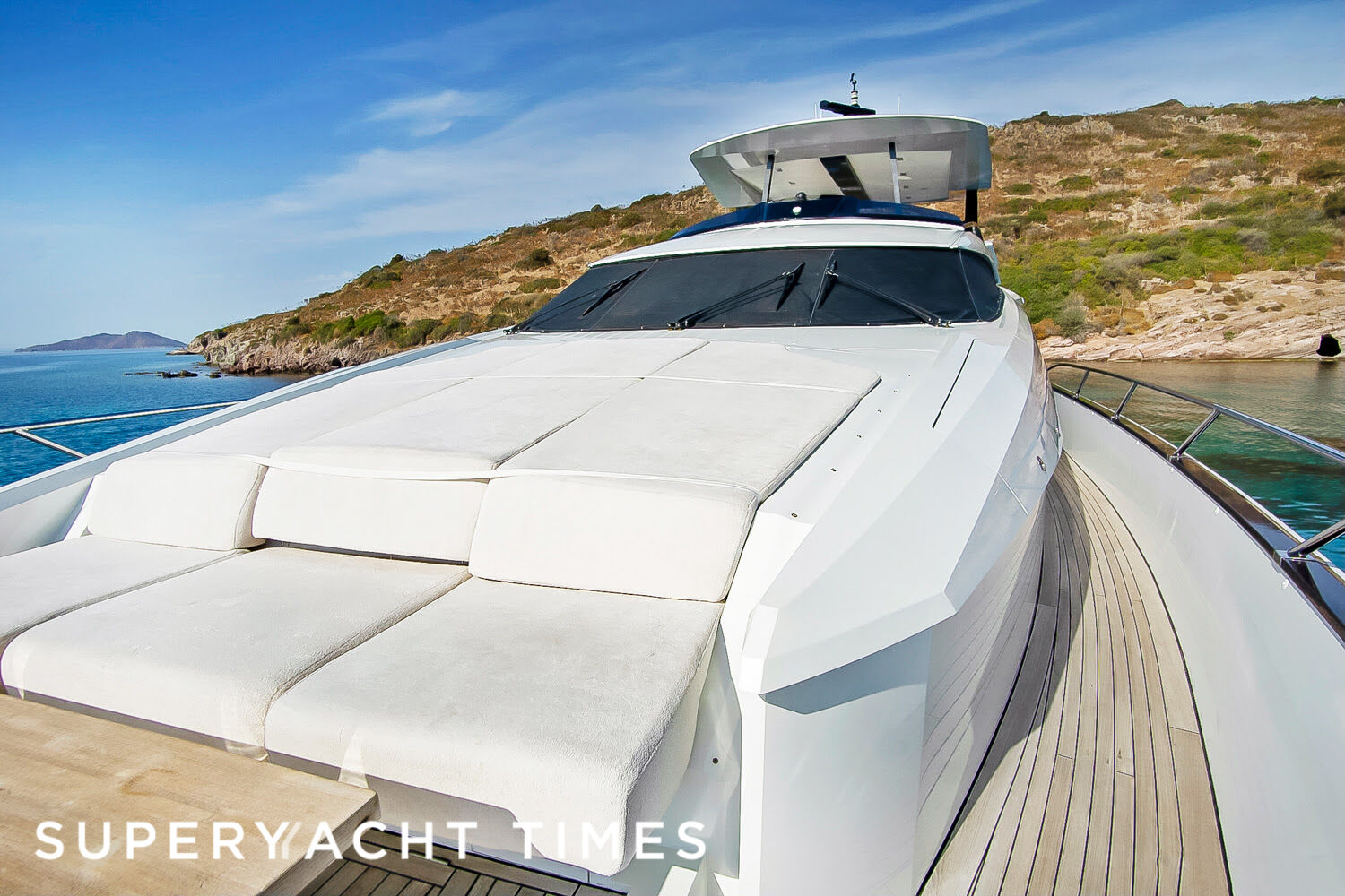 29m Peri motor yacht Lara sold