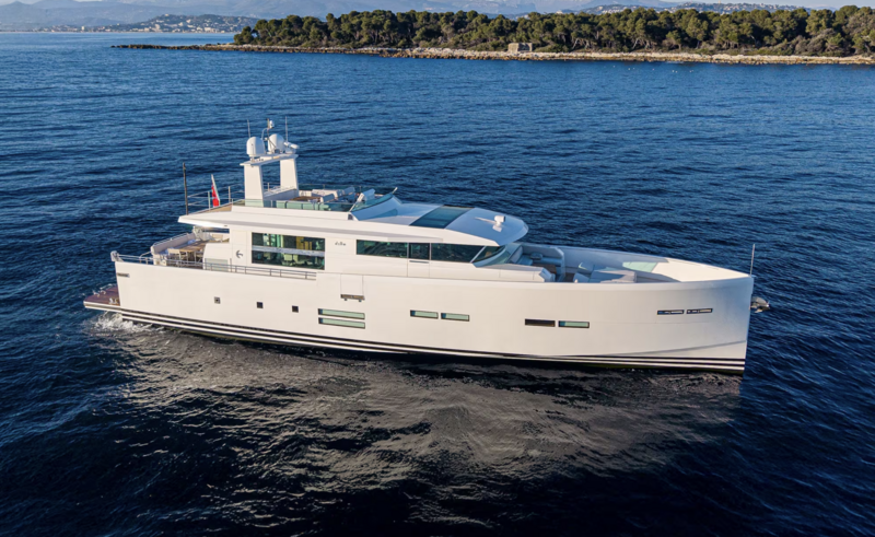 26m Delta Powerboats motor yacht Knot Again for sale