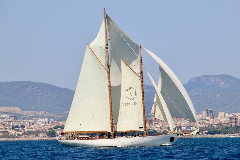 25m 1930’s Ah King sailing yacht So Fong sold in-house