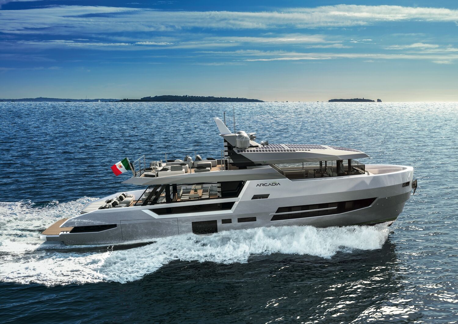 Fashion and yachts: Arcadia presents new Sherpa model in Milan