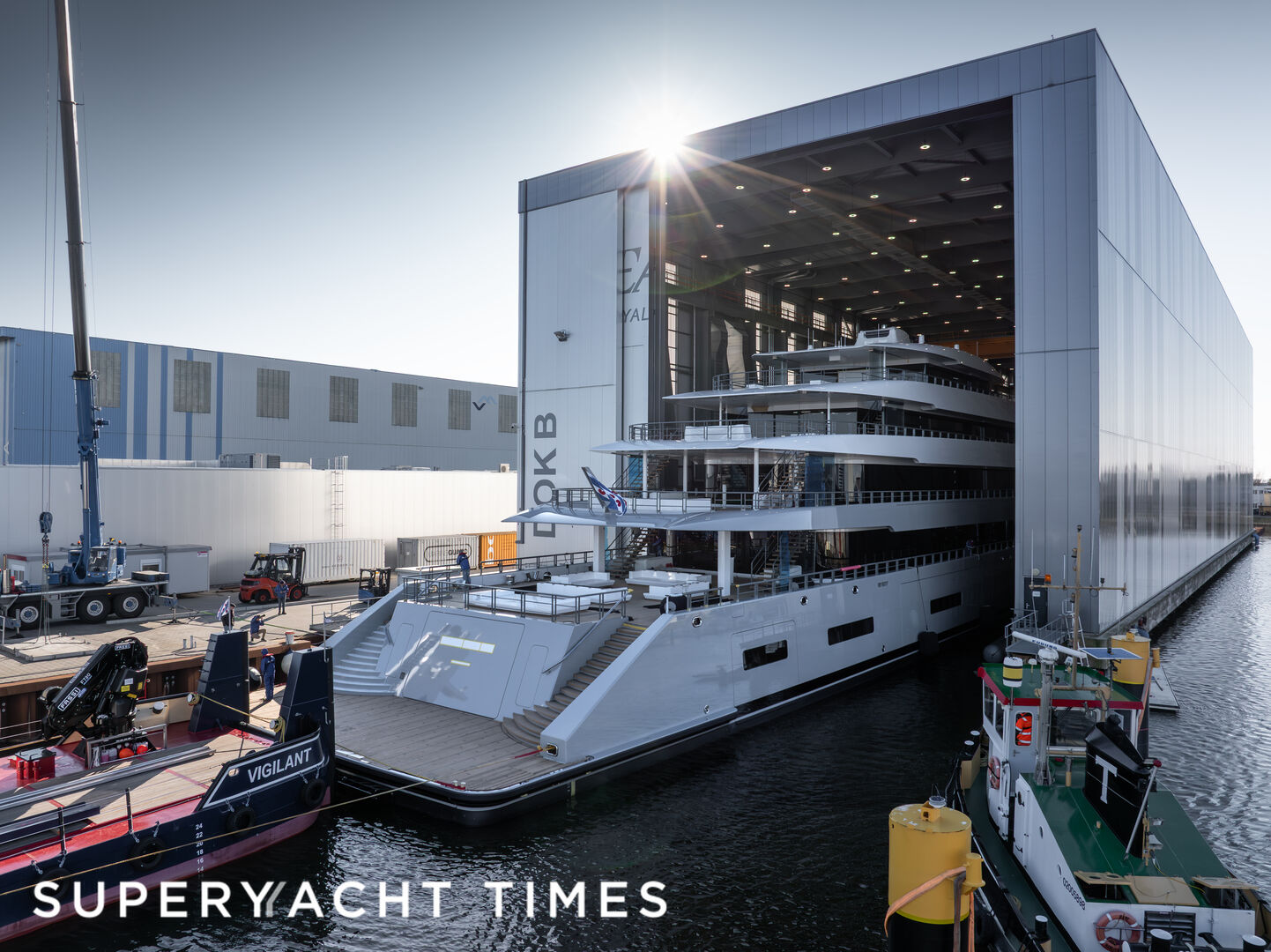 101m Feadship 1013 yacht Moonrise launched