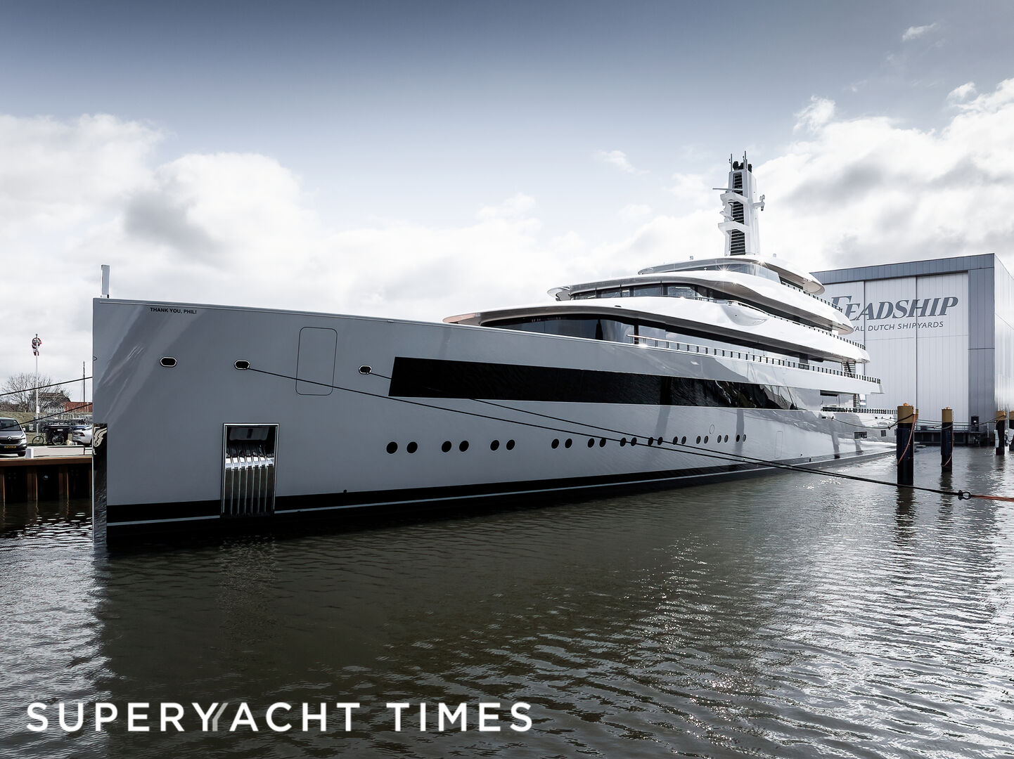 101m Feadship 1013 yacht Moonrise launched