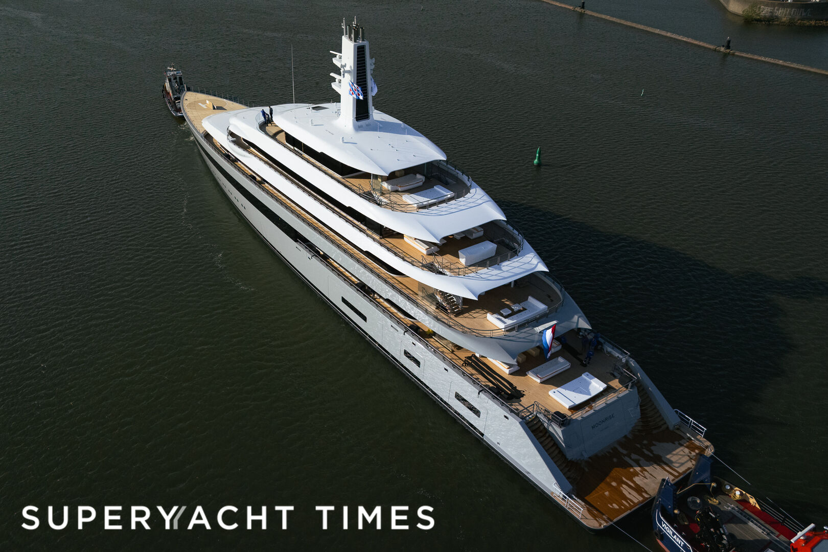 101m Feadship superyacht Moonrise delivered