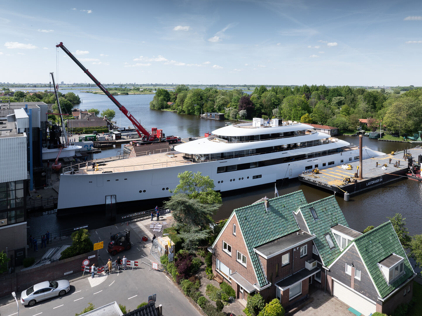 Exclusive: 100m Feadship 824 superyacht launched