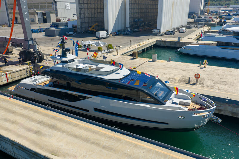 First 27m Extra X90 Fast yacht Iva launched