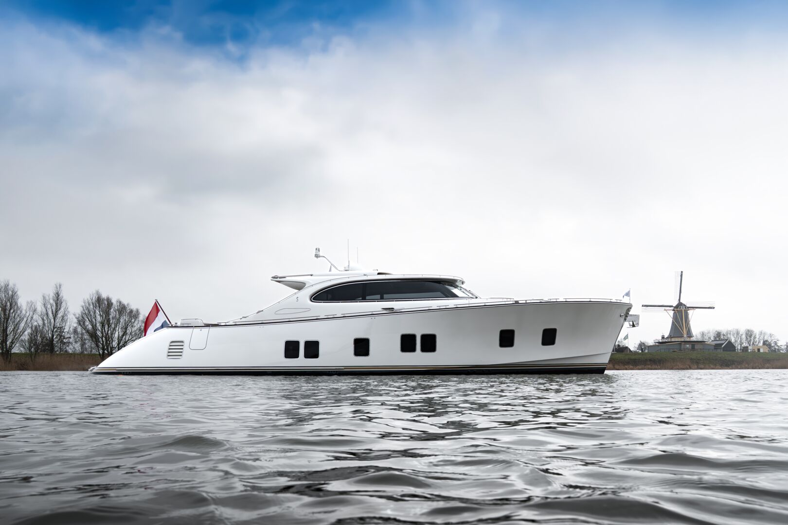 Second 24m Zeelander 8 motor yacht Mojo delivered