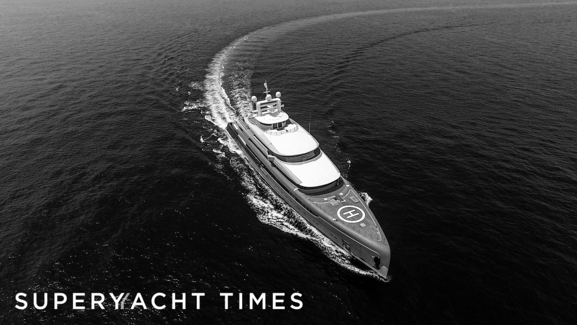 Video: The 88.5m superyacht Illusion Plus on sea trials