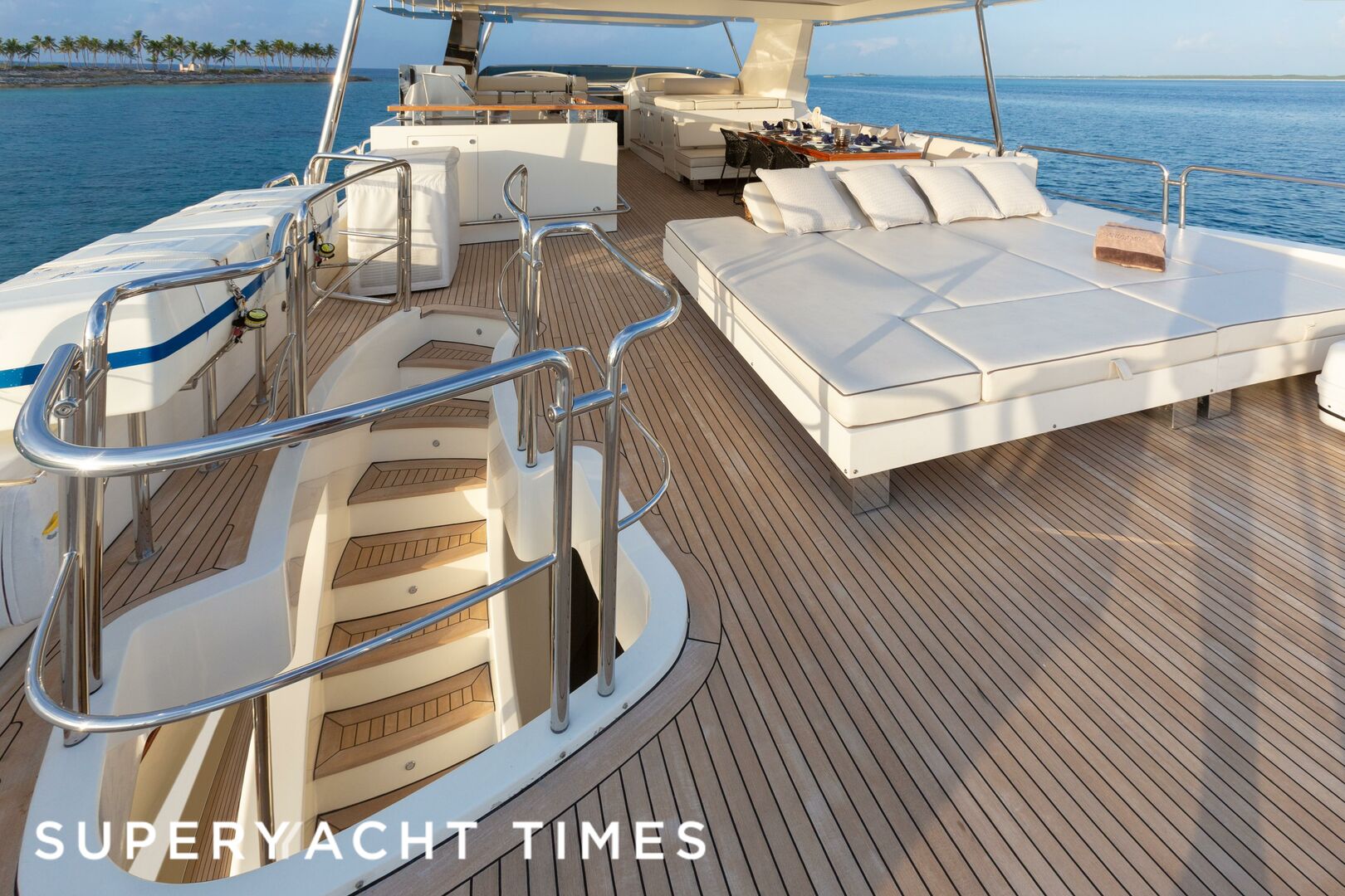 31m Azimut motor yacht Andiamo sold