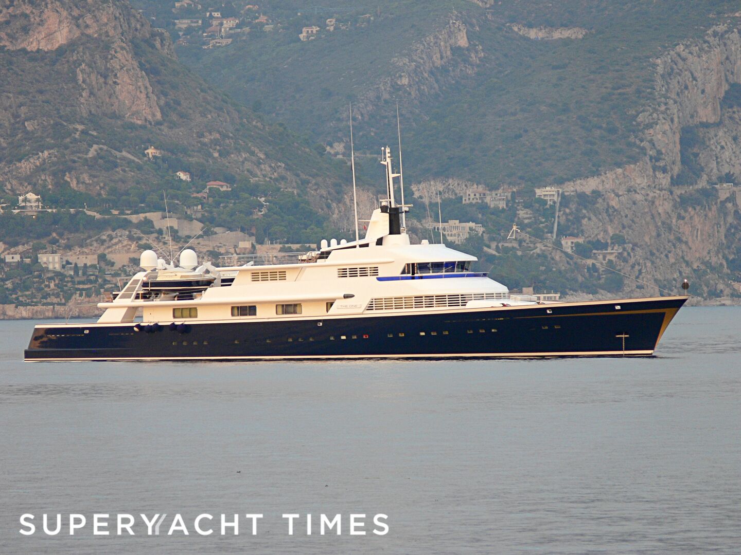 Exclusive: Lürssen yacht Carinthia VI (now V2V) rebuilt after major fire