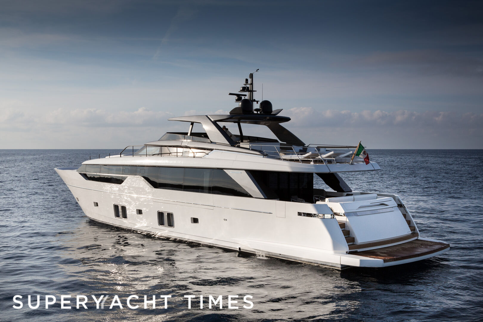 First look: Inside Sanlorenzo highly anticipated SL102 Asymmetric ...