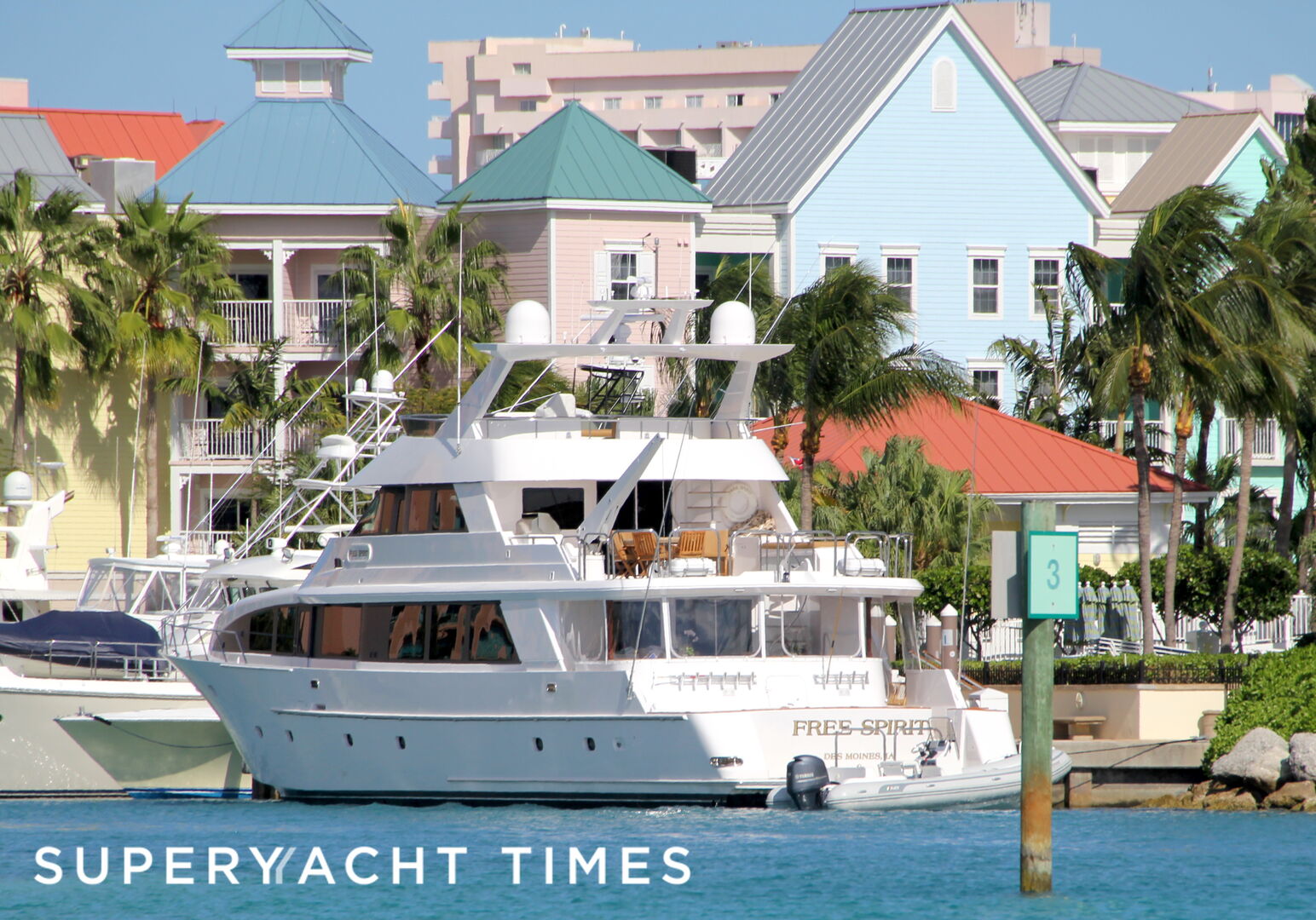 Superyacht Free Spirit in Nassau, Bahamas