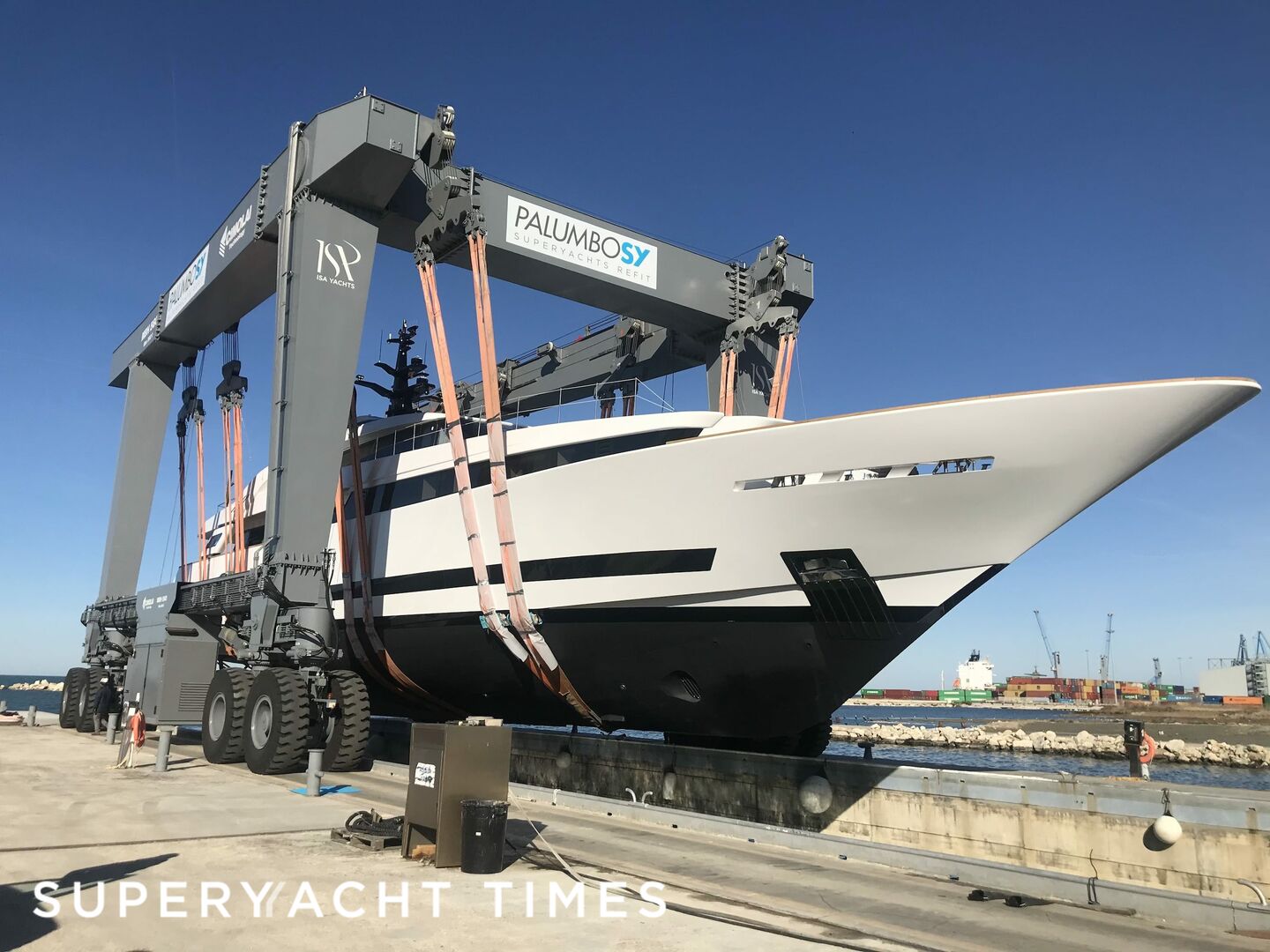 ISA launches 43m motor yacht Agora III