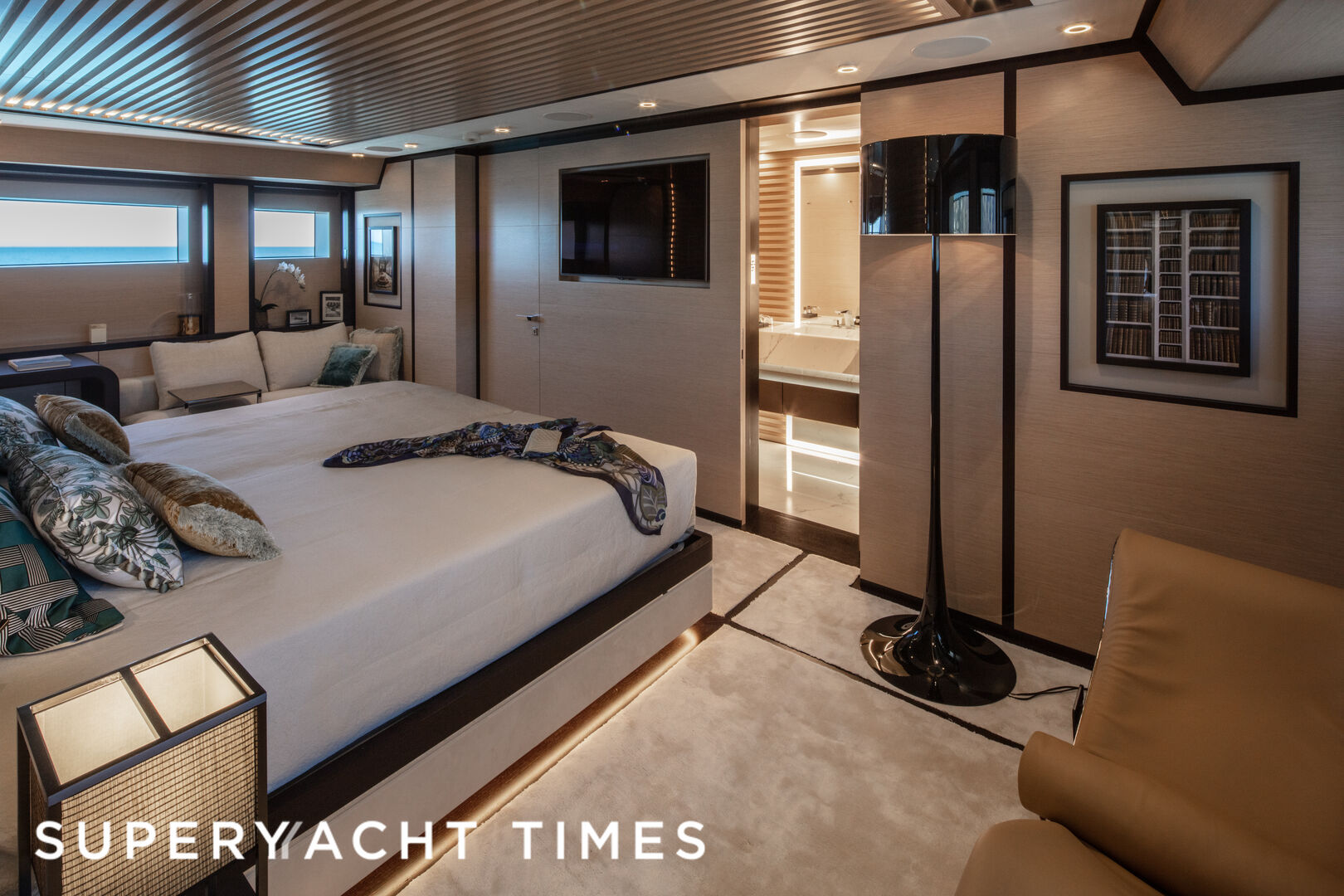 43m ISA superyacht Agora III sold