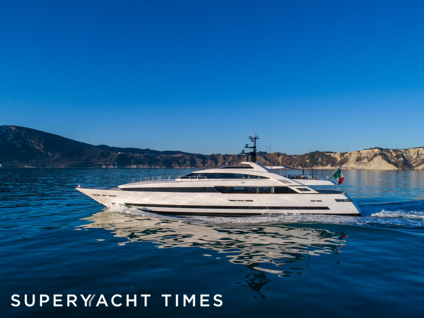 43m ISA superyacht Agora III is on the market