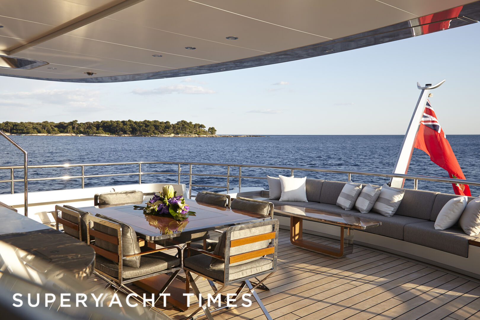 46m Feadship superyacht Lady May enters the market