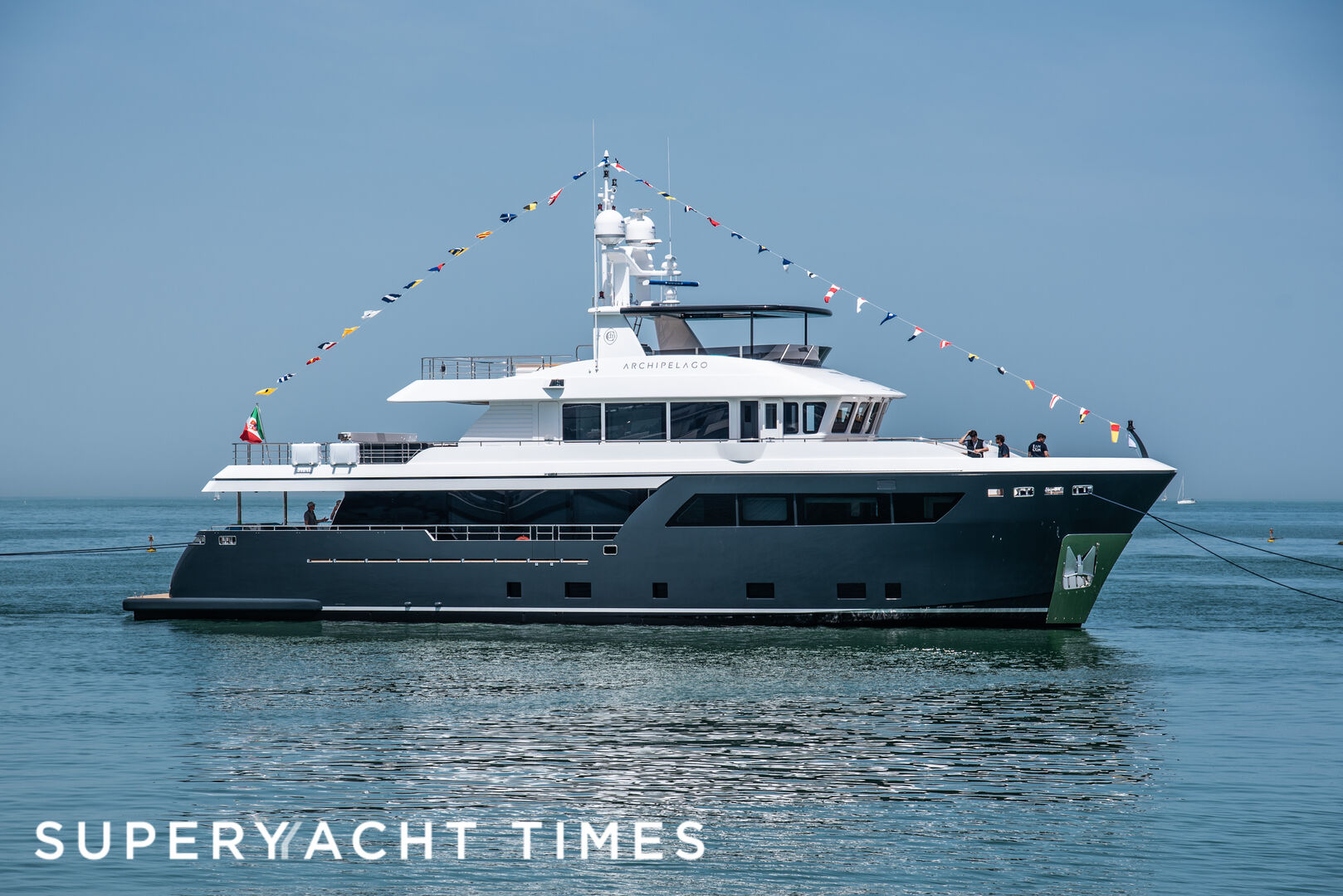 CdM launches fifth 31m Darwin Class 102 yacht Archipelago