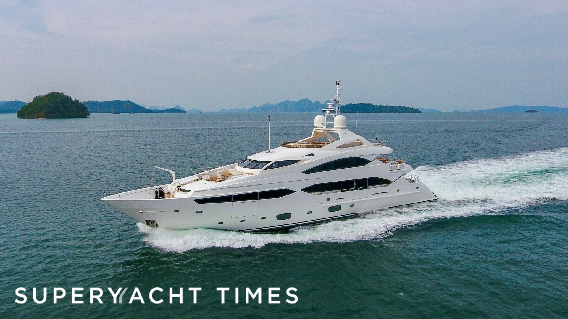 40m Sunseeker superyacht About Time sold
