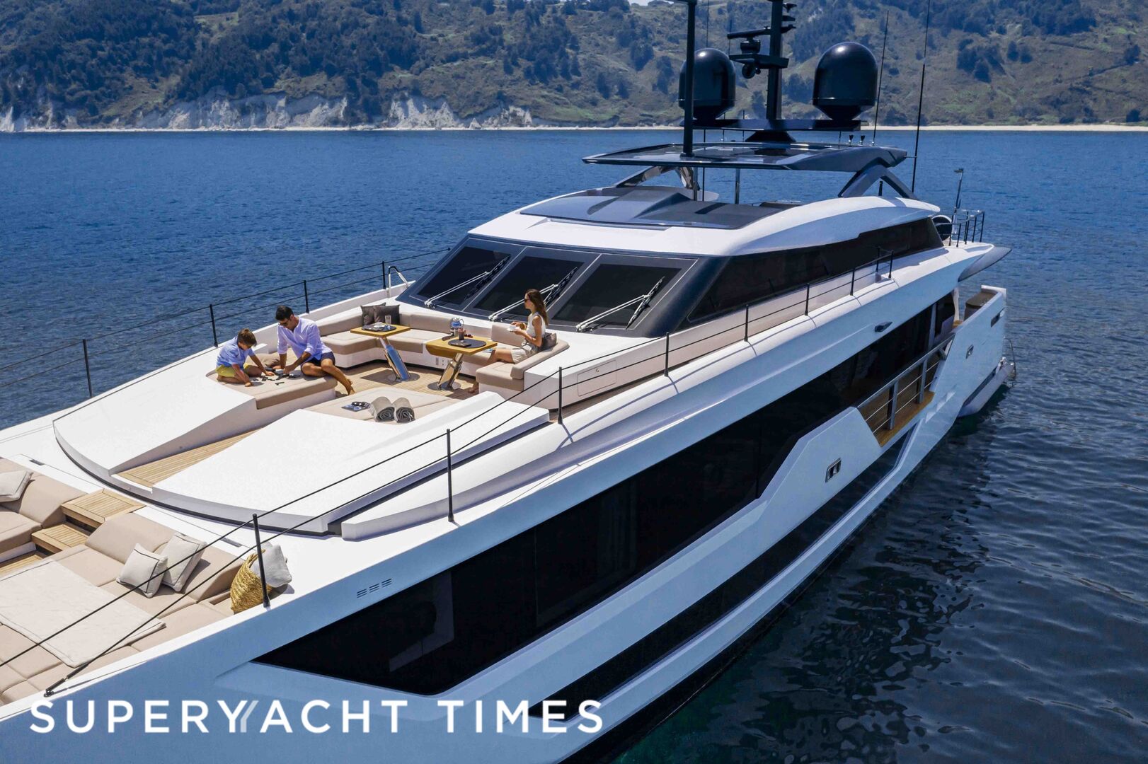 First look: The 33m Francesco Paszkowski-designed Custom Line 106