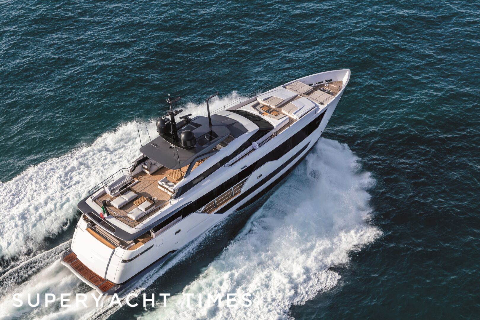 First look: The 33m Francesco Paszkowski-designed Custom Line 106