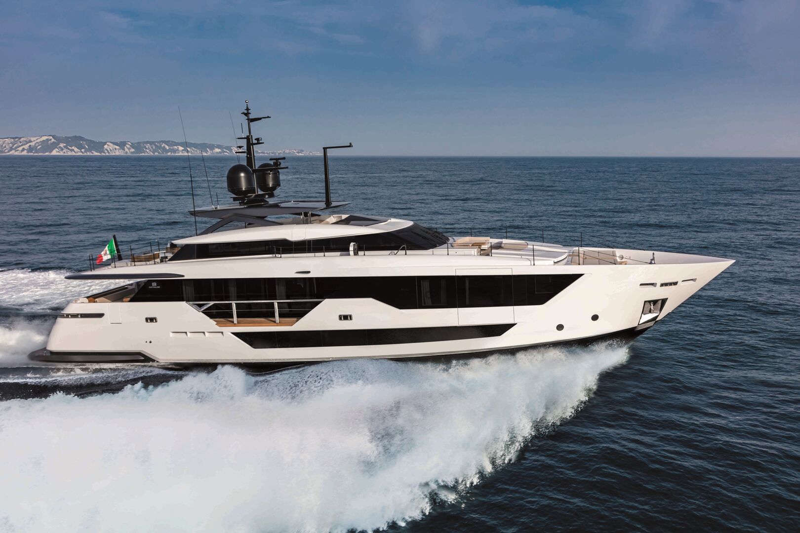 First look: The 33m Francesco Paszkowski-designed Custom Line 106