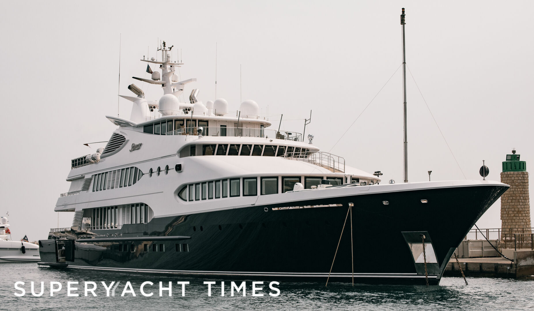 The 77m motor yacht Samar in Port Canto