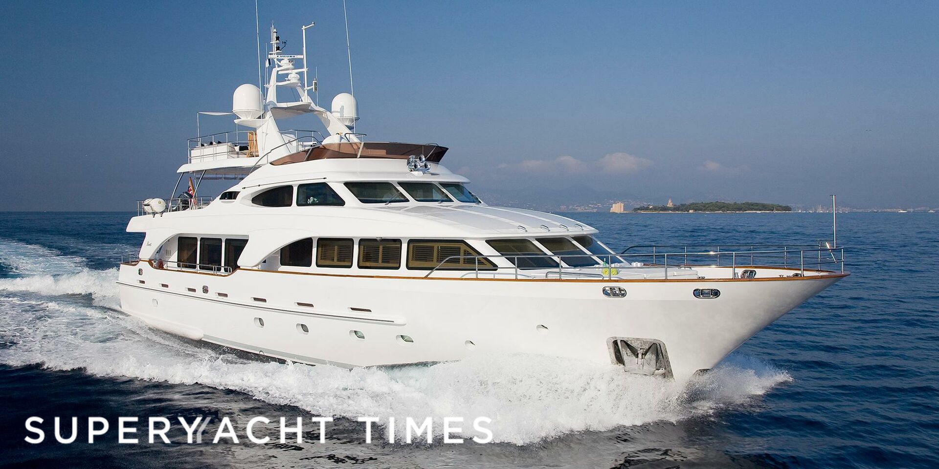 30m Benetti yacht Salu sold to second owner