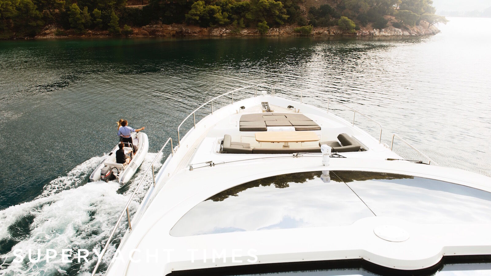 28m Sunseeker yacht Blade 6 sold